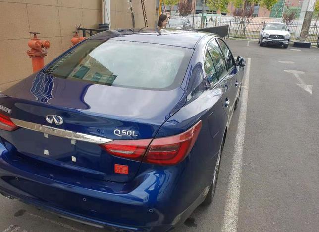 开过奥迪A4L，再开英菲尼迪Q50L，车主：对比后才知道差距_百科TA说