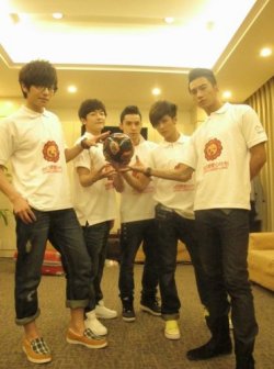 MIC男团_百度百科