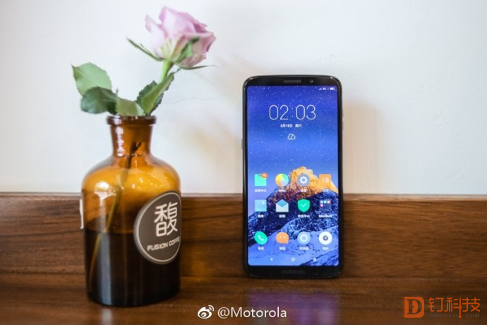 motorola z3的魅力,岂止超薄机身与5G模块_百科TA说