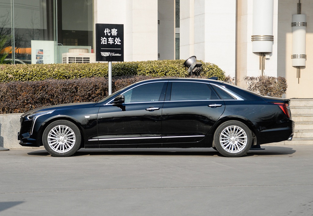 花32.5万提凯迪拉克CT6，开了1600公里，说说我的用车感受！_百科TA说