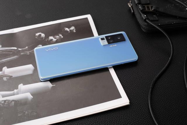 雅致观感，轻薄至上！全焦段影像旗舰vivo X50 Pro正式发布_百科TA说