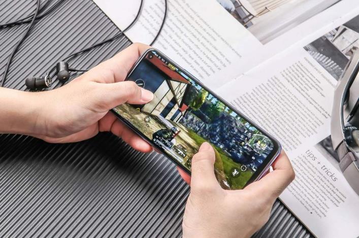 骁龙865旗舰跌至2498，双模5G+WiFi6，还支持55W闪充_百科TA说