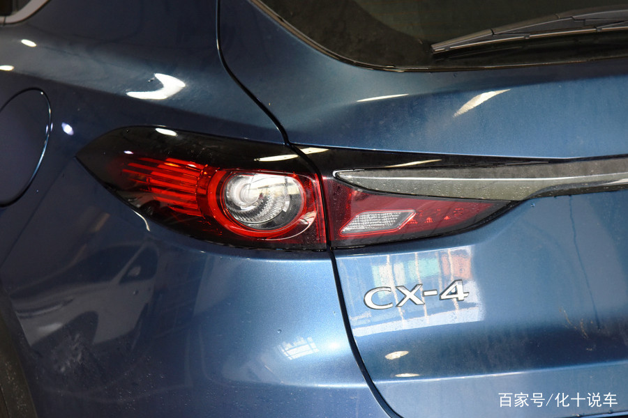 全新马自达CX4亮相，仅14万起，配2.5L+6AT，百公里油耗6.3L_百科TA说