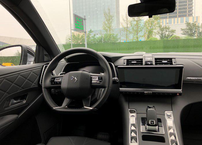 28万怎么选车？本田URV、DS7谁更值得？读完你就领悟了_百科TA说