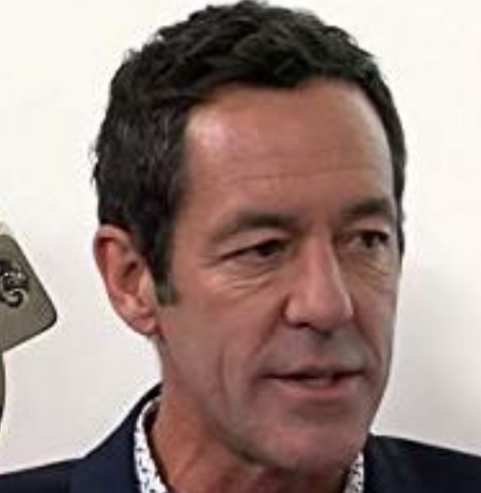 Alain Dumas_百度百科