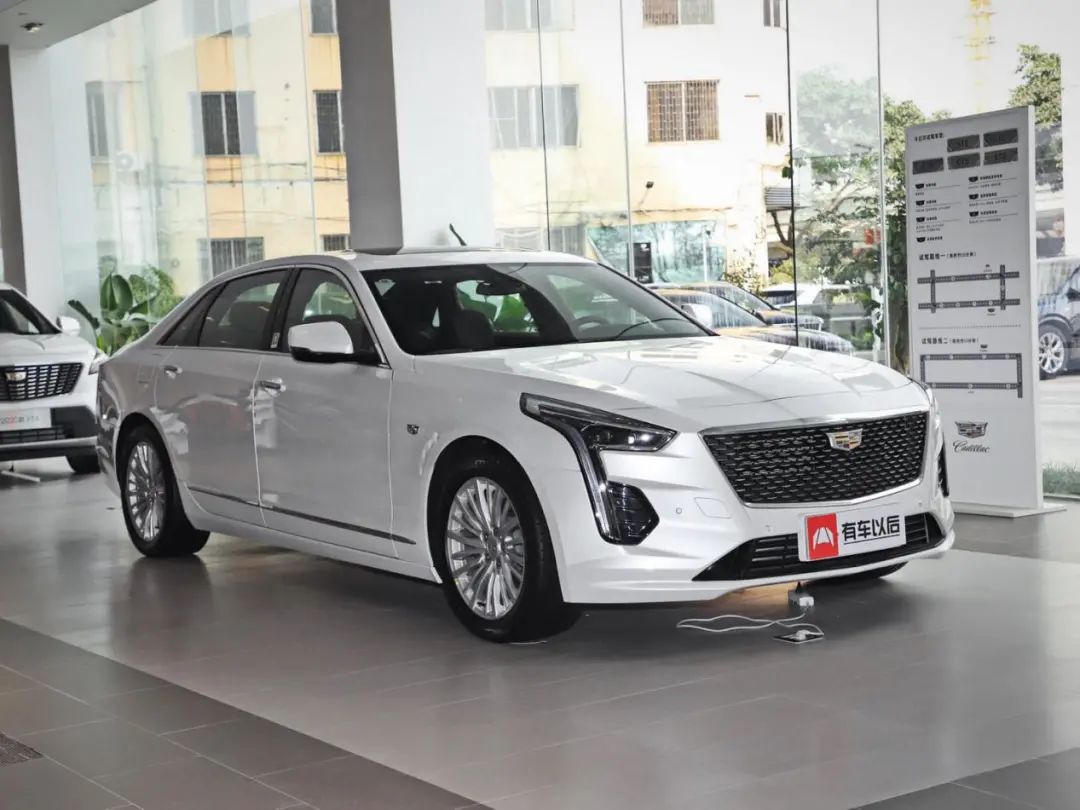 2.0T+10AT+后驱不输BBA，凯迪拉克CT6出新款，优惠9万！_百科TA说