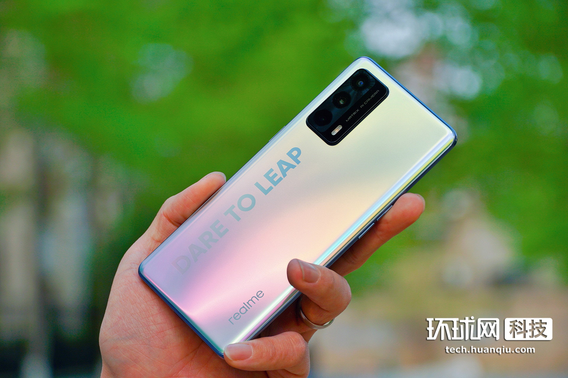 realme真我X7 Pro至尊版体验：直屏属于Pro，曲屏属于至尊_百科TA说