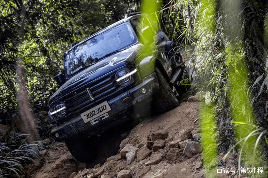 真金就是要火炼！WEY坦克300挑战山城“最极限”越野赛道_百科TA说