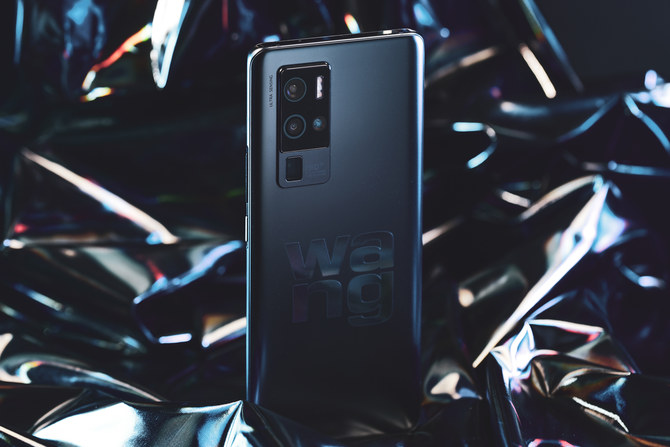 开箱限量1000台的vivo X50 Pro+aw联名版 与众不同从来是少数_百科TA说