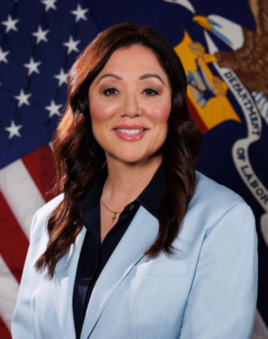 洛丽·查韦斯-德雷默_百度百科