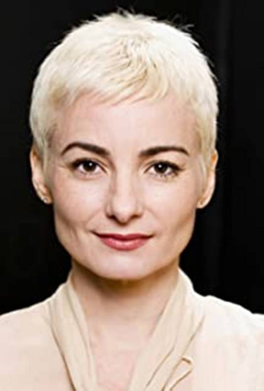 Bronwen Booth_百度百科