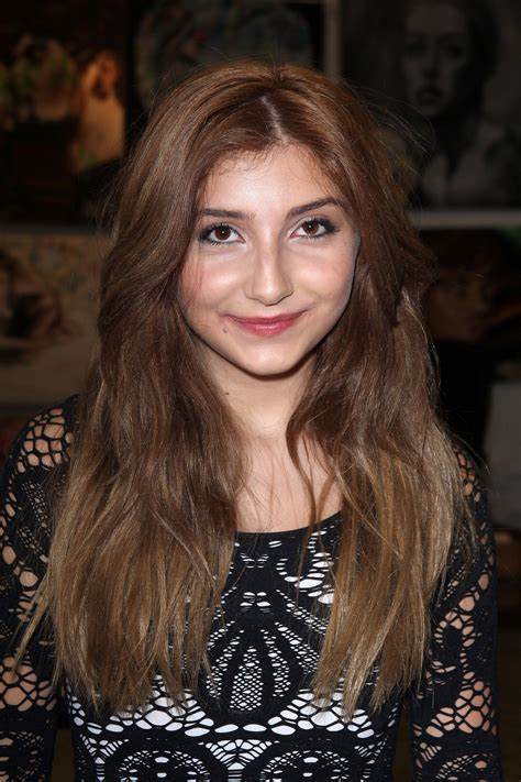 Jennessa Rose_百度百科