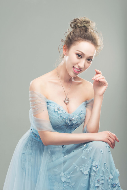 TINA（国际歌手、模特、影视演员）_百度百科