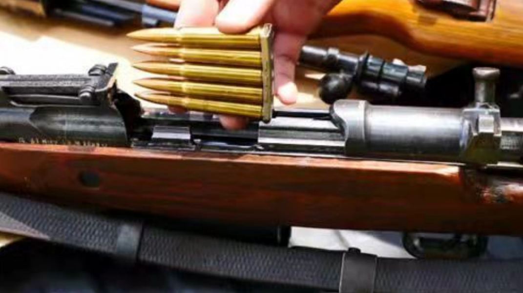 不断被骂的G41半自动步枪有多差？比98K重一公斤，装弹要靠双手压_百科TA说