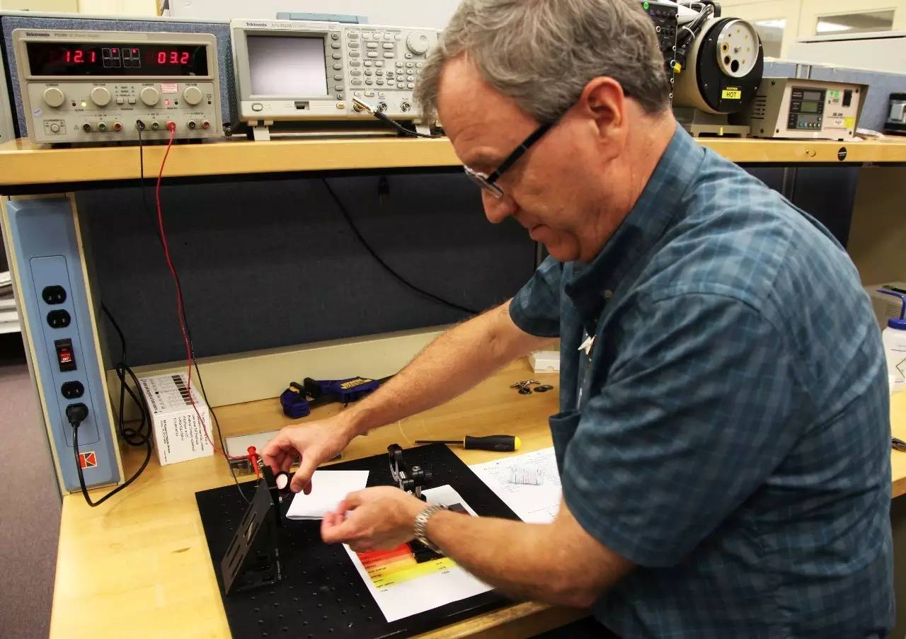 科学家的革新纪实：好奇之火，星星可燎原_百科TA说