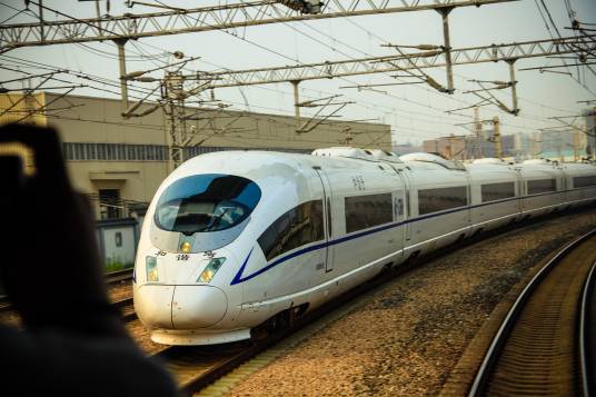 D3028/D3025次列车_百度百科