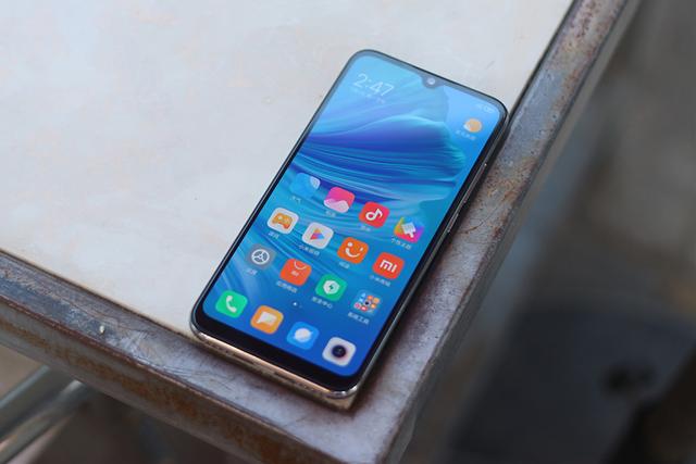 小米CC9e值得吐槽吗？对比同样3200W像素的荣耀20i，各有卖点_百科TA说