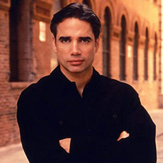 George Alvarez_百度百科