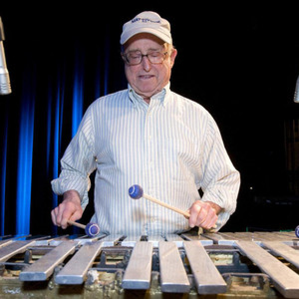 Teddy Charles_百度百科