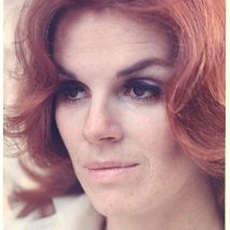 Raina Barrett_百度百科