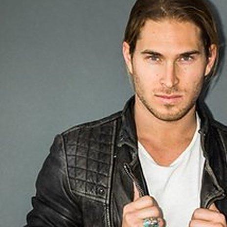 Bryan McGowan_百度百科