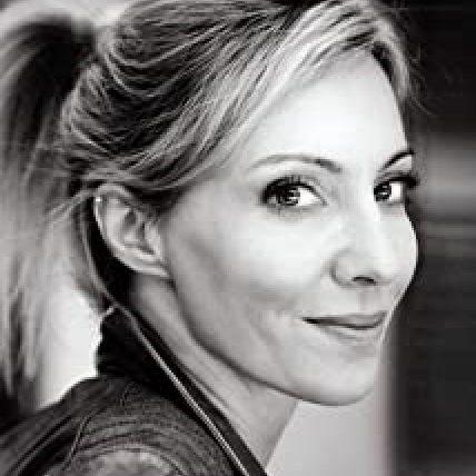 Julia Heinze_百度百科