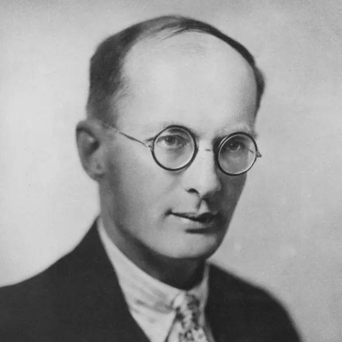 马林诺夫斯基_百度百科