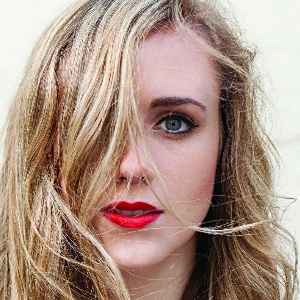 Izzy Marie Hill_百度百科