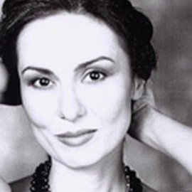 Simona Caparrini_百度百科