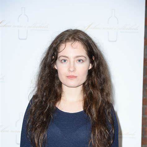 Sara Muldner_百度百科