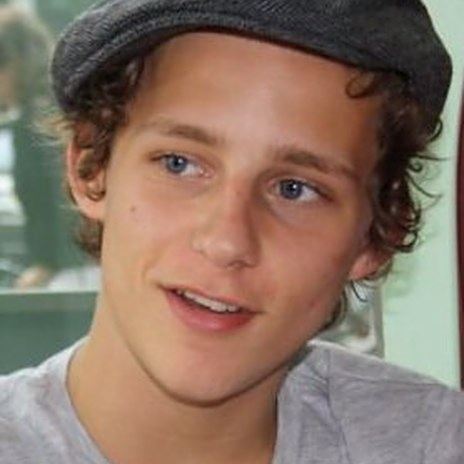 Charlie Gustafsson_百度百科