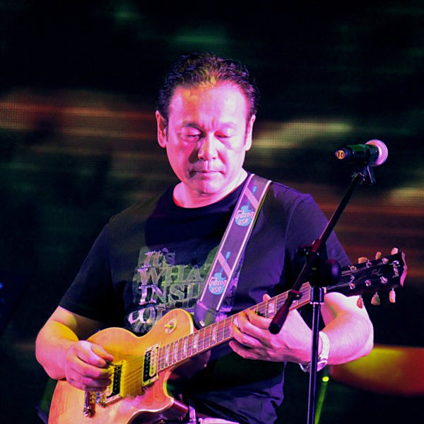 牽手草原（哈布爾演唱的歌曲）_百度百科