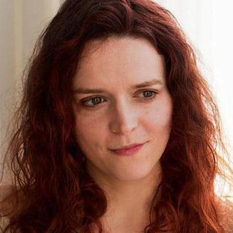 Julia Krynke_百度百科