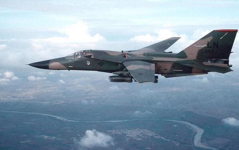 F-111战斗轰炸机_百度百科